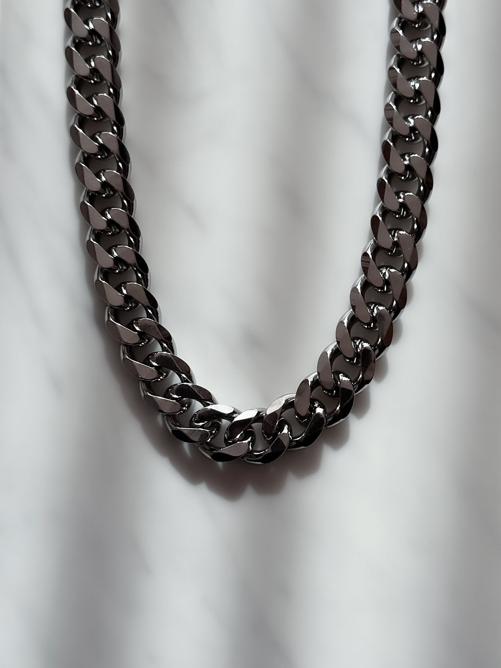 Flame Necklace – Silver | Men's Chunky Chain – Queen&Collection